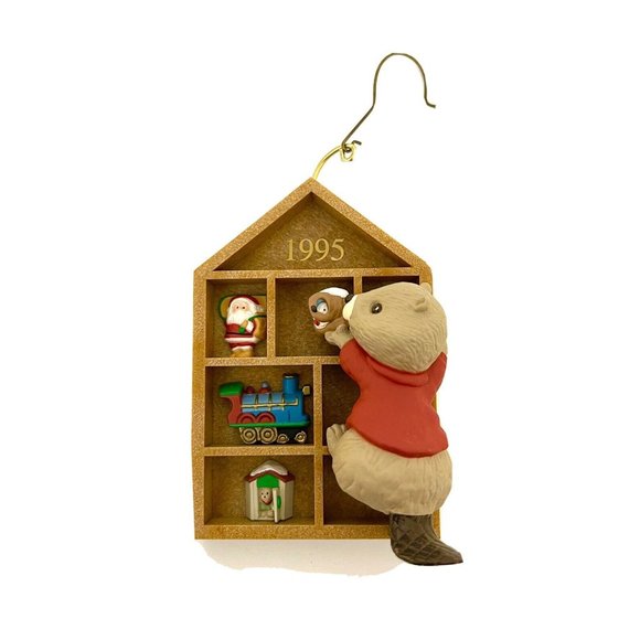 Hallmark | Holiday | Hallmark 995 Christmas Ornament Beaver Climbing On ...